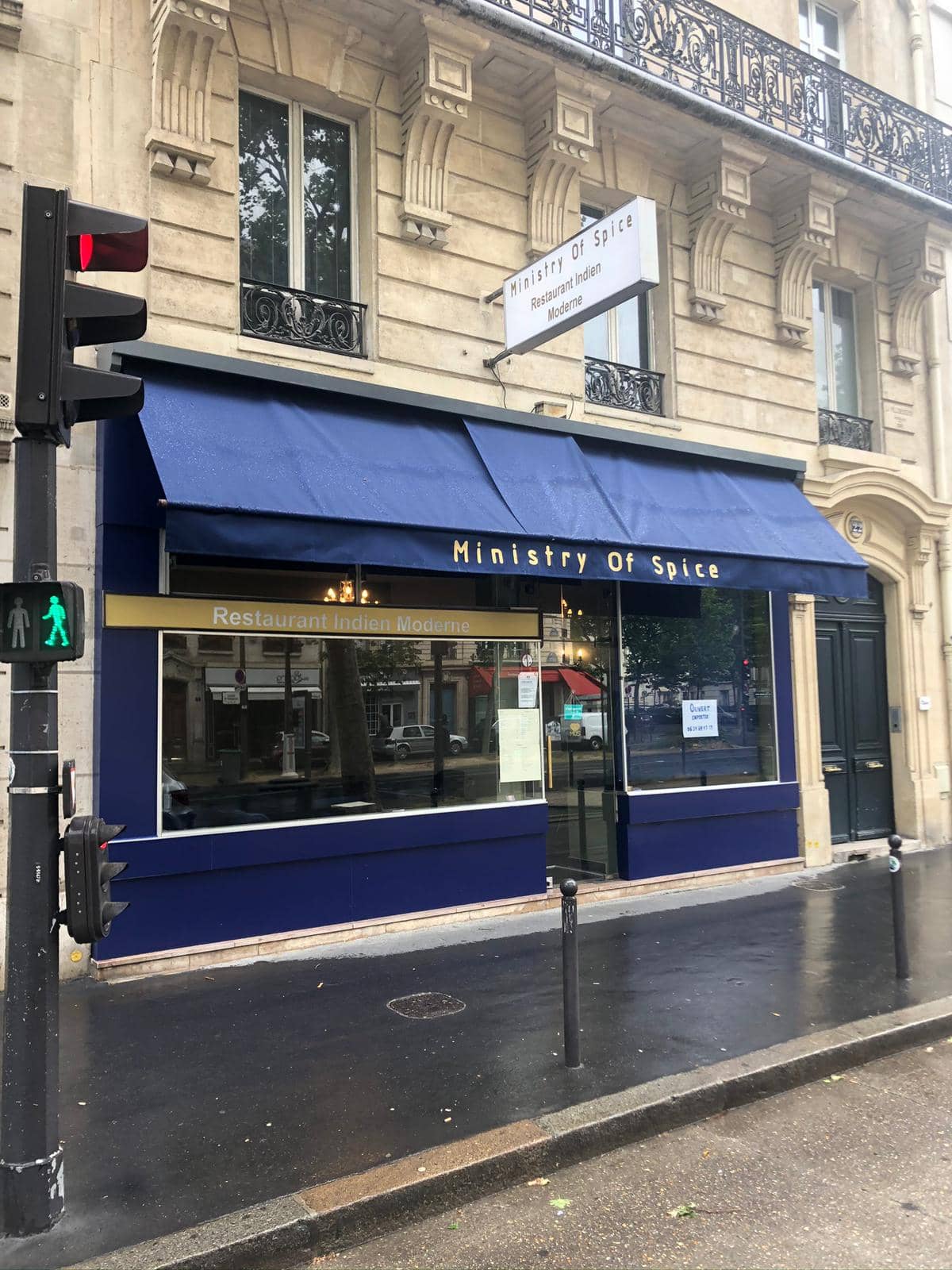 Réalisation sur mesure de la façade de votre Magasin ou de votre ...