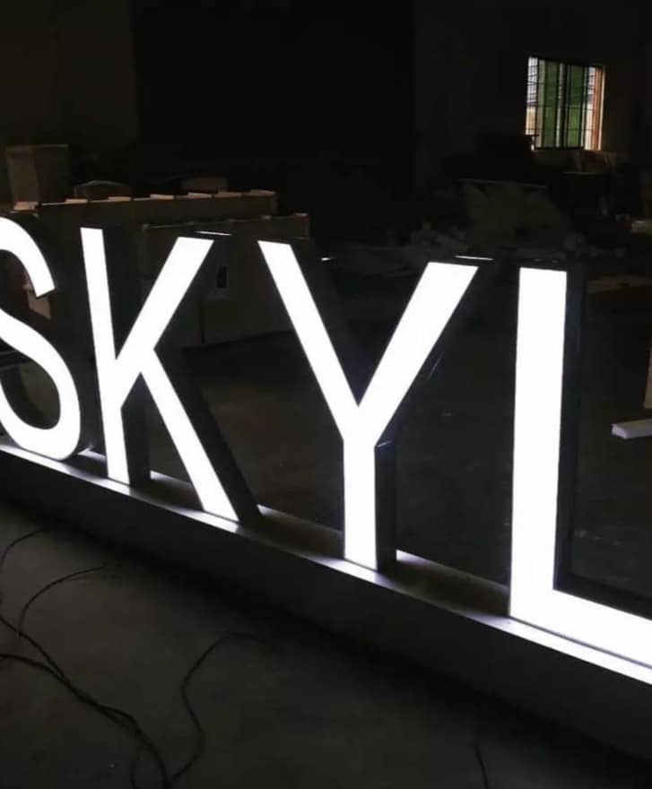 Enseigniste, Fabrication et Pose - Enseigne lumineuse (Led ou Néon) ou ...